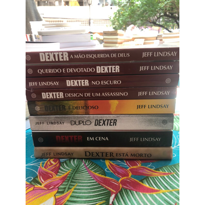 Dexter coleção completa 8 volumes Autor: Jeff Lindsay | Shopee Brasil