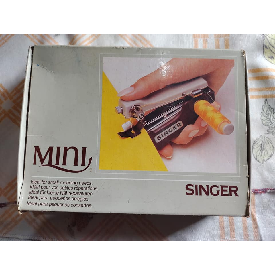 Maquina De Costura Manual Mini Singer Antiga Na Caixa Completa | Shopee ...