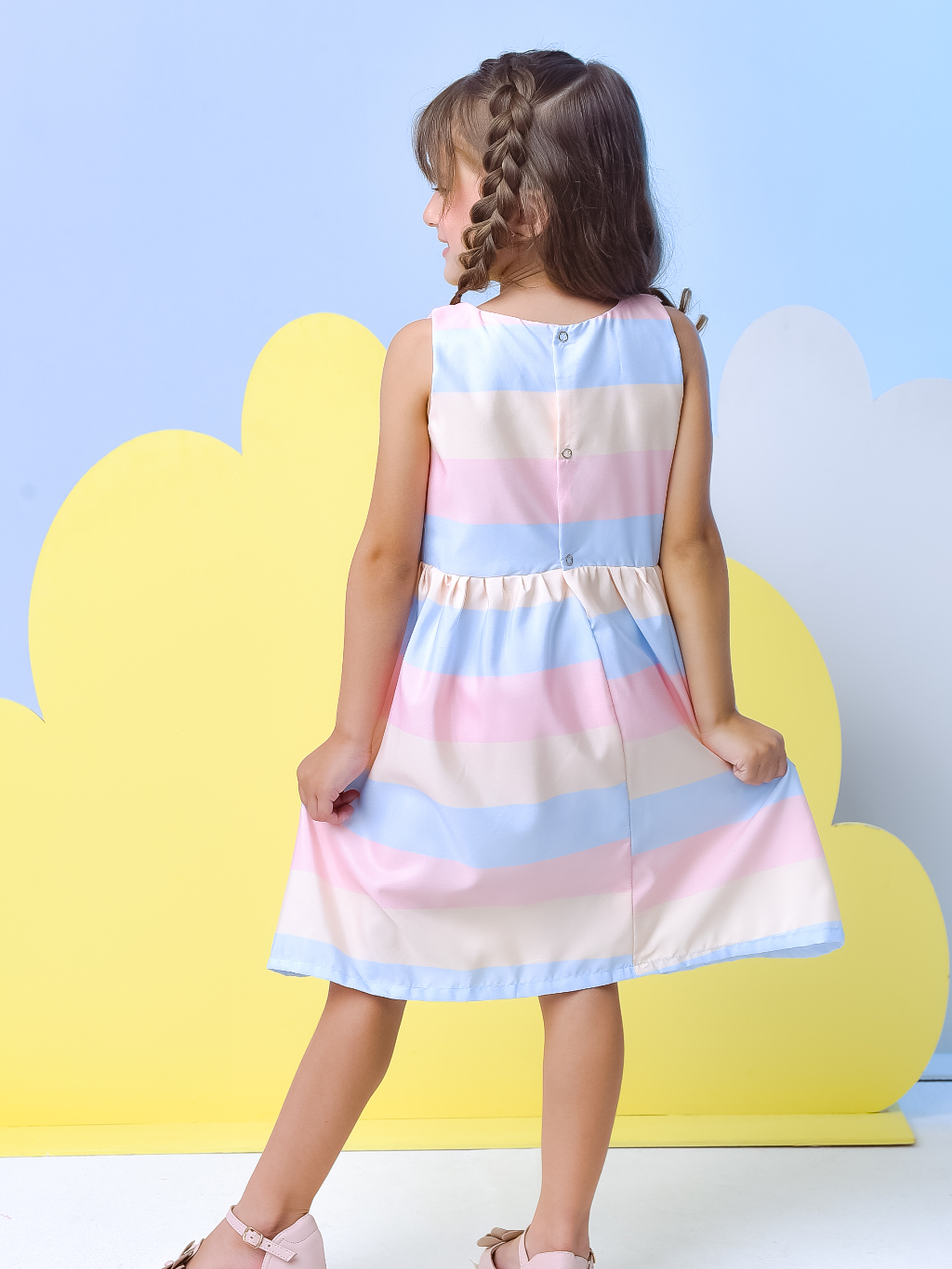 Vestido infantil Menina Moda Listrado Com Laço Ombro Rodado Princesa ...