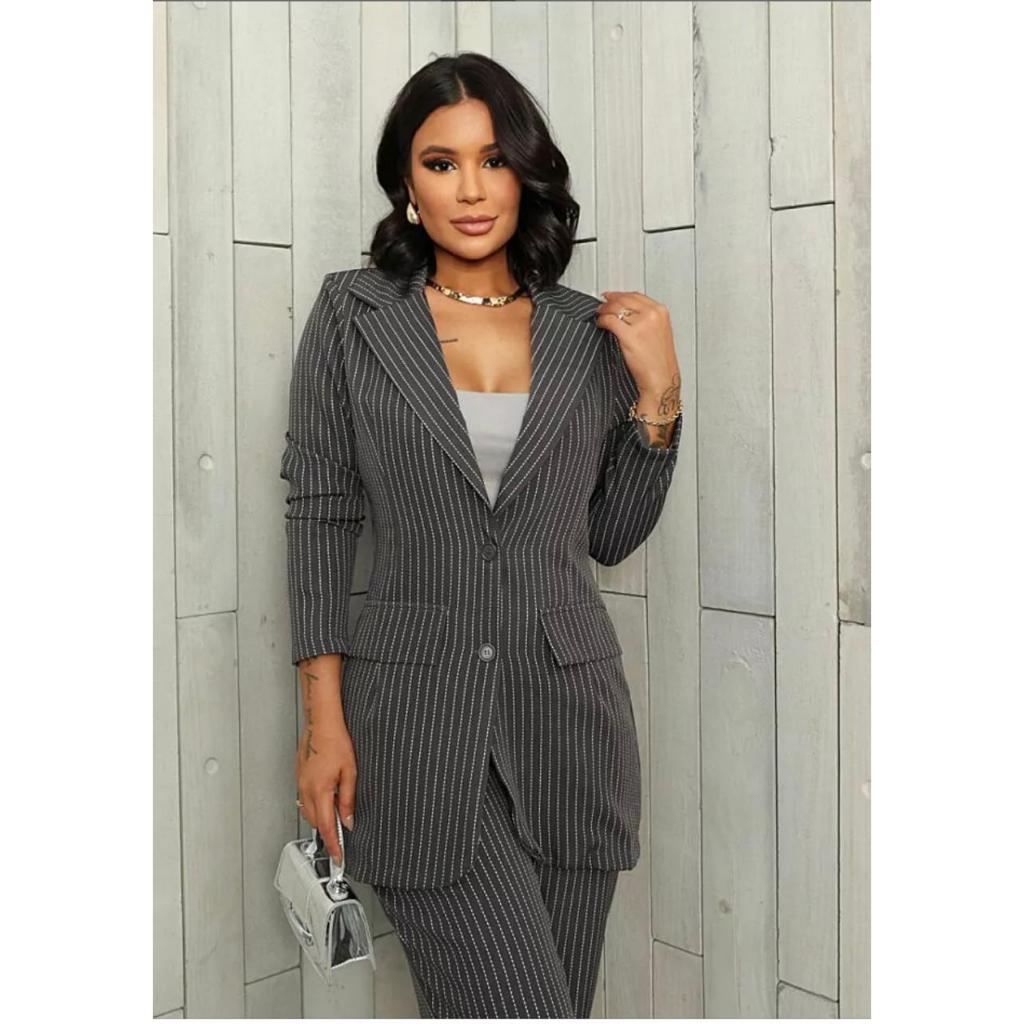 Conjunto Toquio (Terno feminino risca de giz, blazer e calça cós alto ...