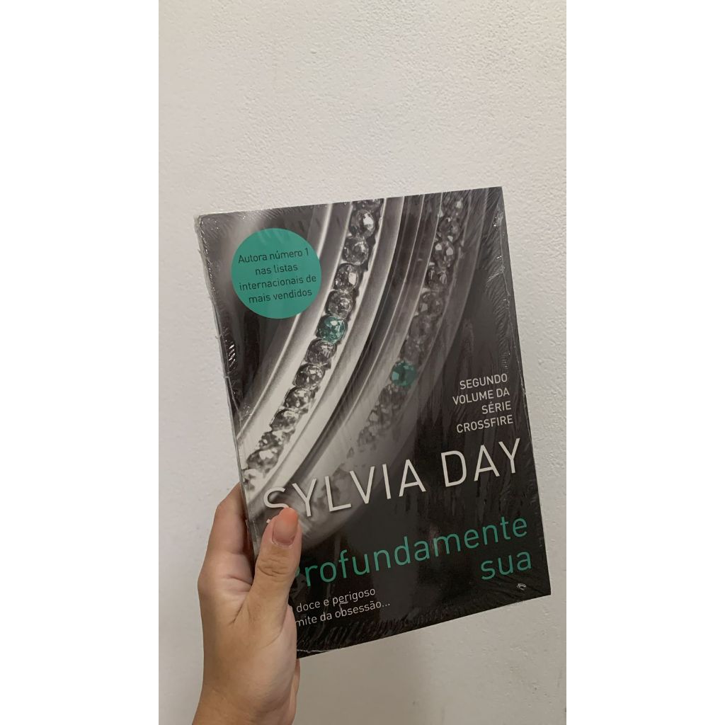 Livro: Profundamente sua (vol. 2 - Crossfire) | Shopee Brasil