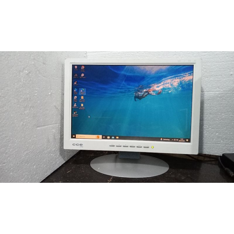 MONITOR DE LCD MODELO LCW-159 , 15 polegadas. | Shopee Brasil
