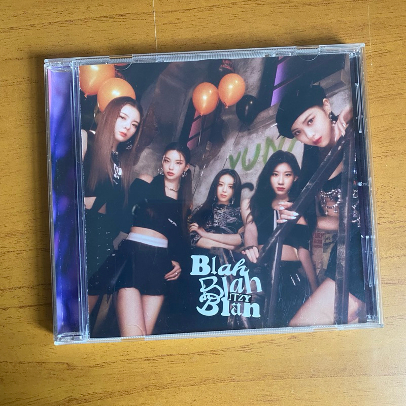 Album oficial Jewel Itzy blah blah blah japones SEM photocards | Shopee Brasil