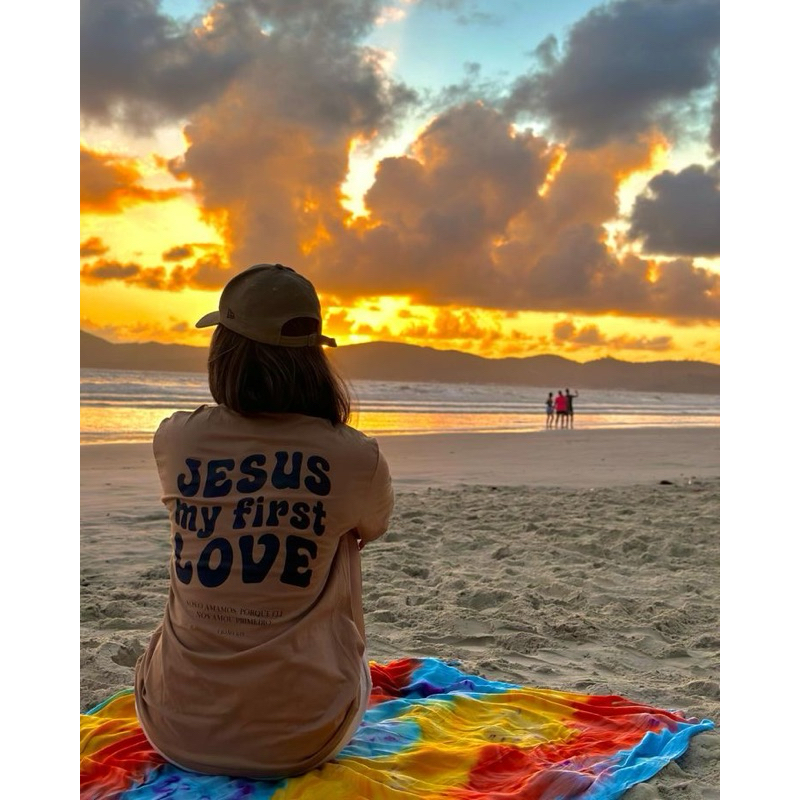 Camiseta Jesus My First Love Premium - Escorrega o Preço