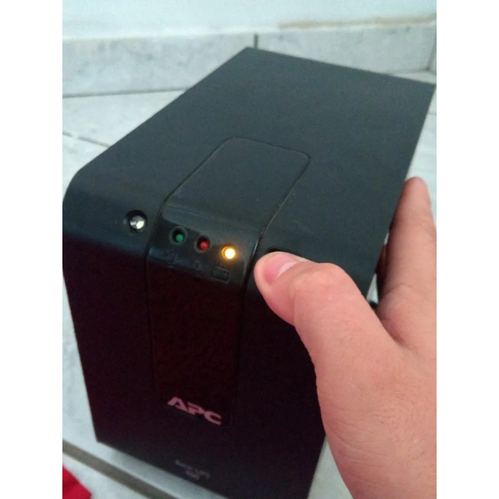 nobreak 400va apc back-ups com bateria de autonomia boa em bom estado ...