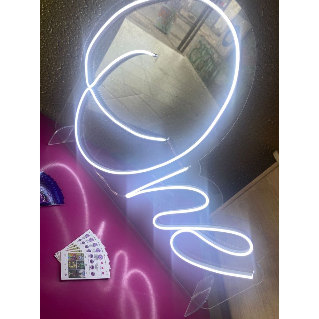 Luminaria led neon One | Shopee Brasil