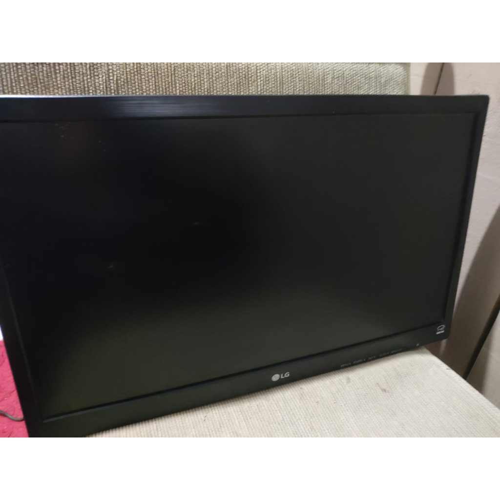Monitor usado LG 20 Polegadas com Detalhes | Shopee Brasil