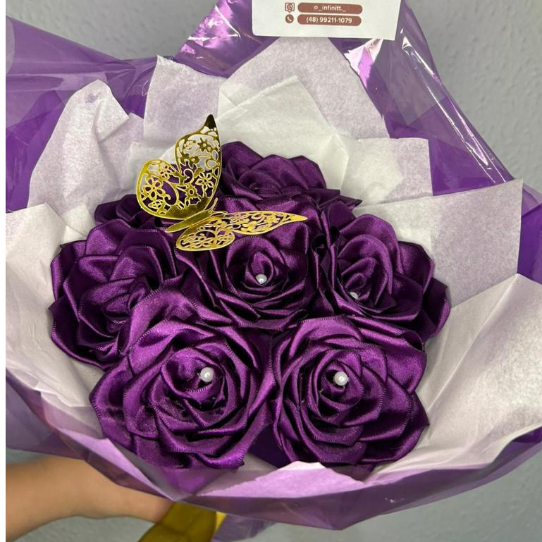 Buquê de flores de cetim - Flores eternas | Shopee Brasil