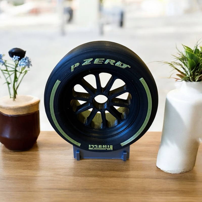 Pneu de Fórmula 1 Pirelli - Coleção F1 P-Zero | Shopee Brasil