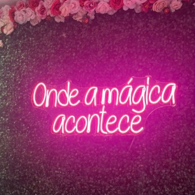 Onde a mágica acontece - Frase Neon Led Placa Luminária 65x25cm ...