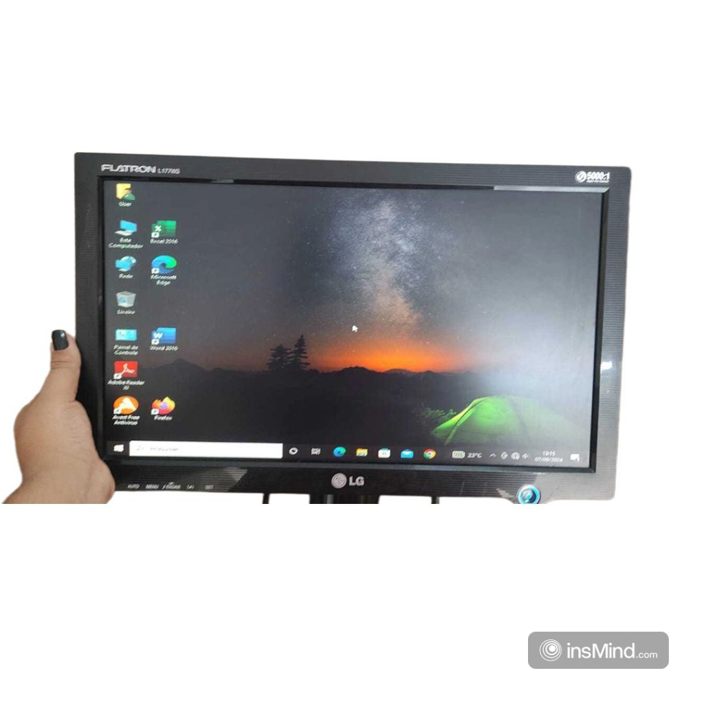 Monitor LG L177ws 17 Polegadas Vga usada sem a base | Shopee Brasil
