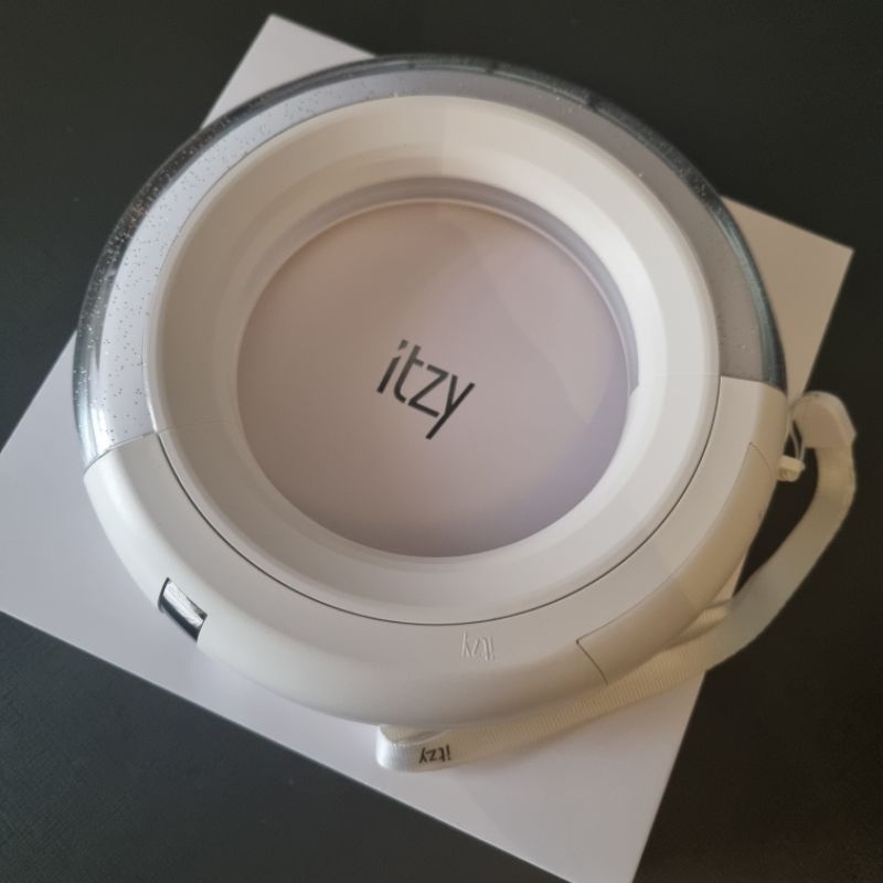 ITZY OFFICIAL LIGHT RING - LIGHTSTICK | Shopee Brasil