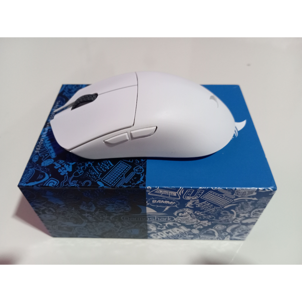 Mouse Gamer Sem Fio Darmoshark M3 paw 3395 58g Branco | Shopee Brasil