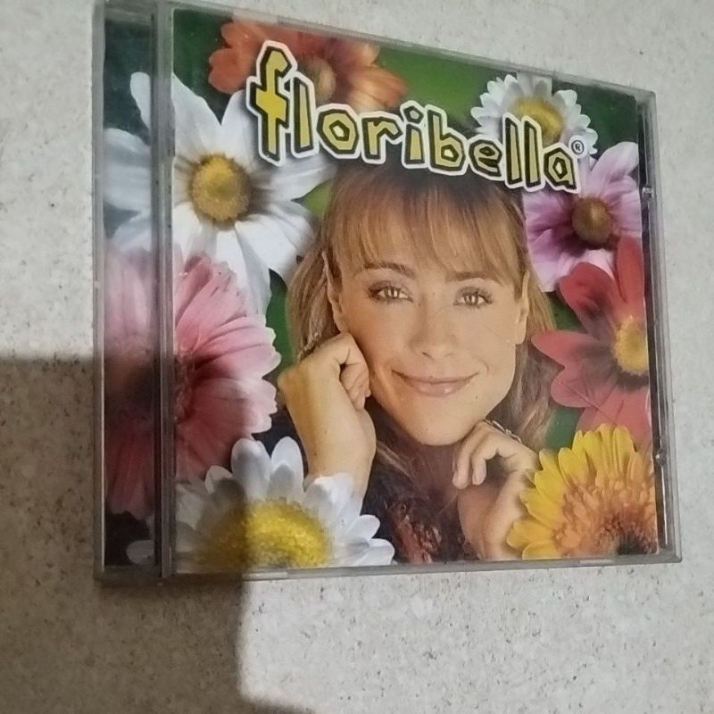 cd Floribella(bem conservado) | Shopee Brasil