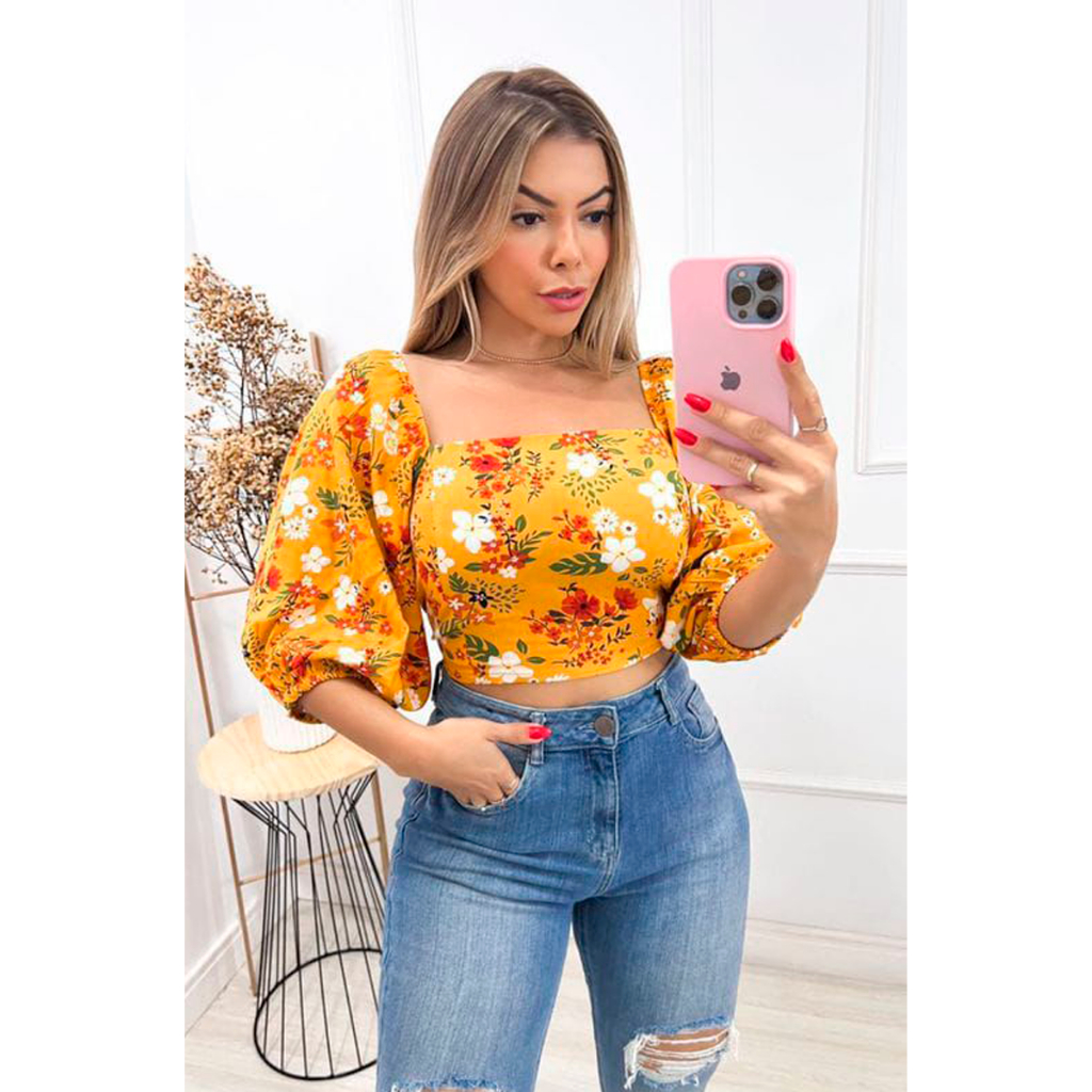 Cropped florido/manga bufante/com bojo/laço nas costas Arco S8126 ...
