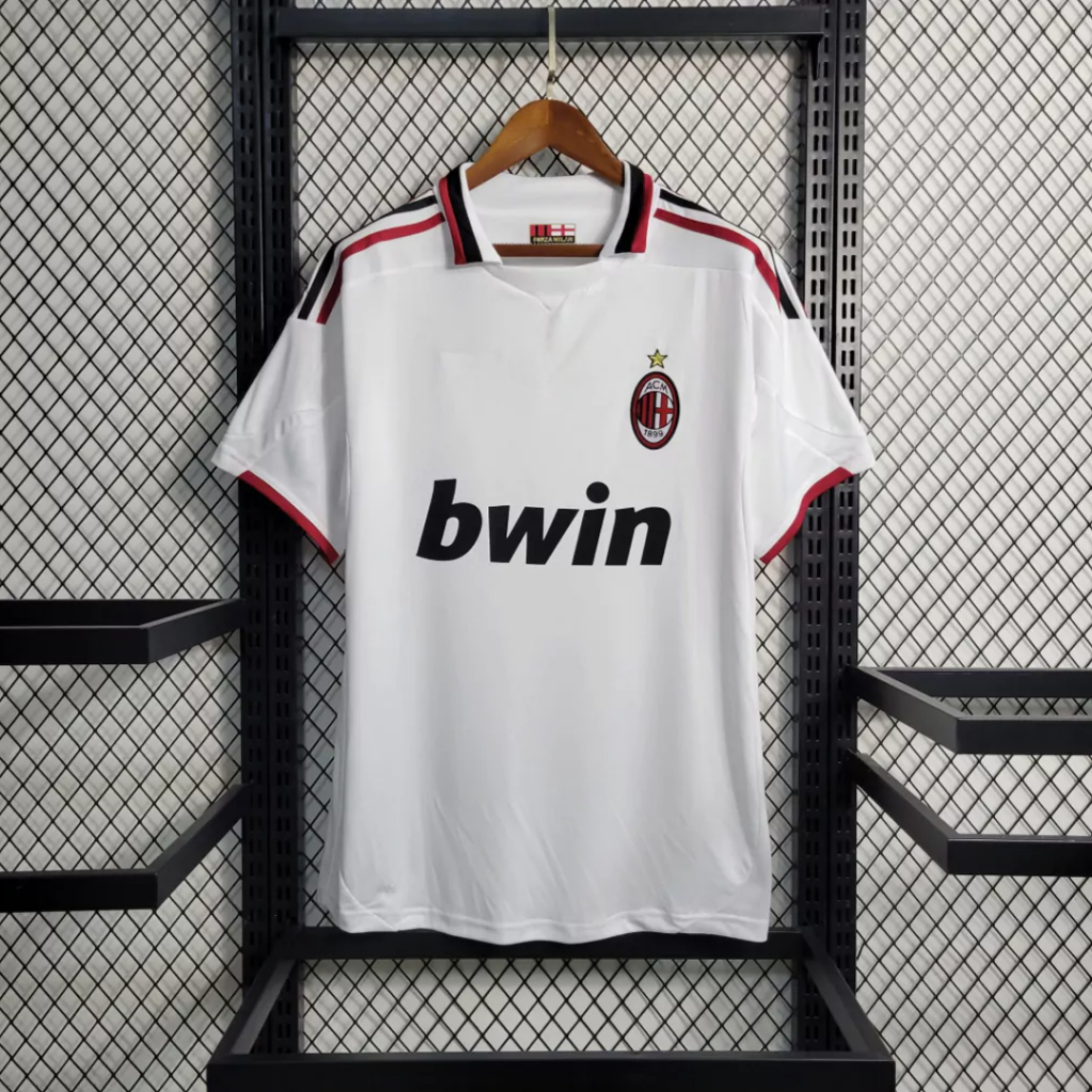 Camisa Time De Futebol Retrô Time Europeu Tradicional Branca E Preta ...