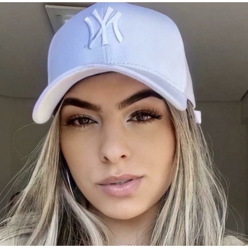 Boné Feminino Branco aba Curva novo Modelo | Shopee Brasil