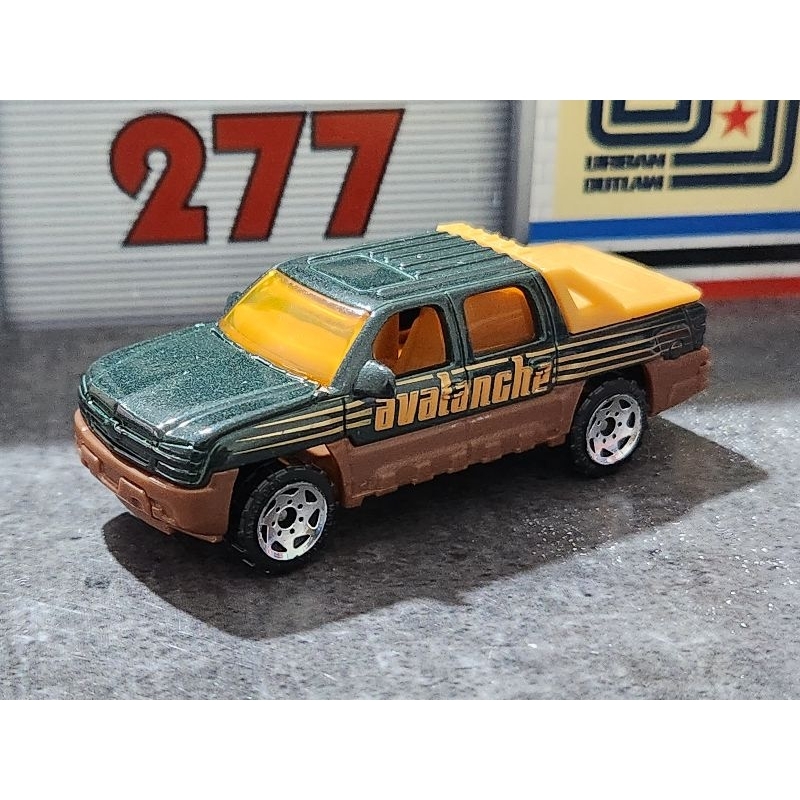 MATCHBOX CHEVROLET AVALANCHE LOOSE SEM EMBALAGEM ESCALA 1.64 TAMANHO ...
