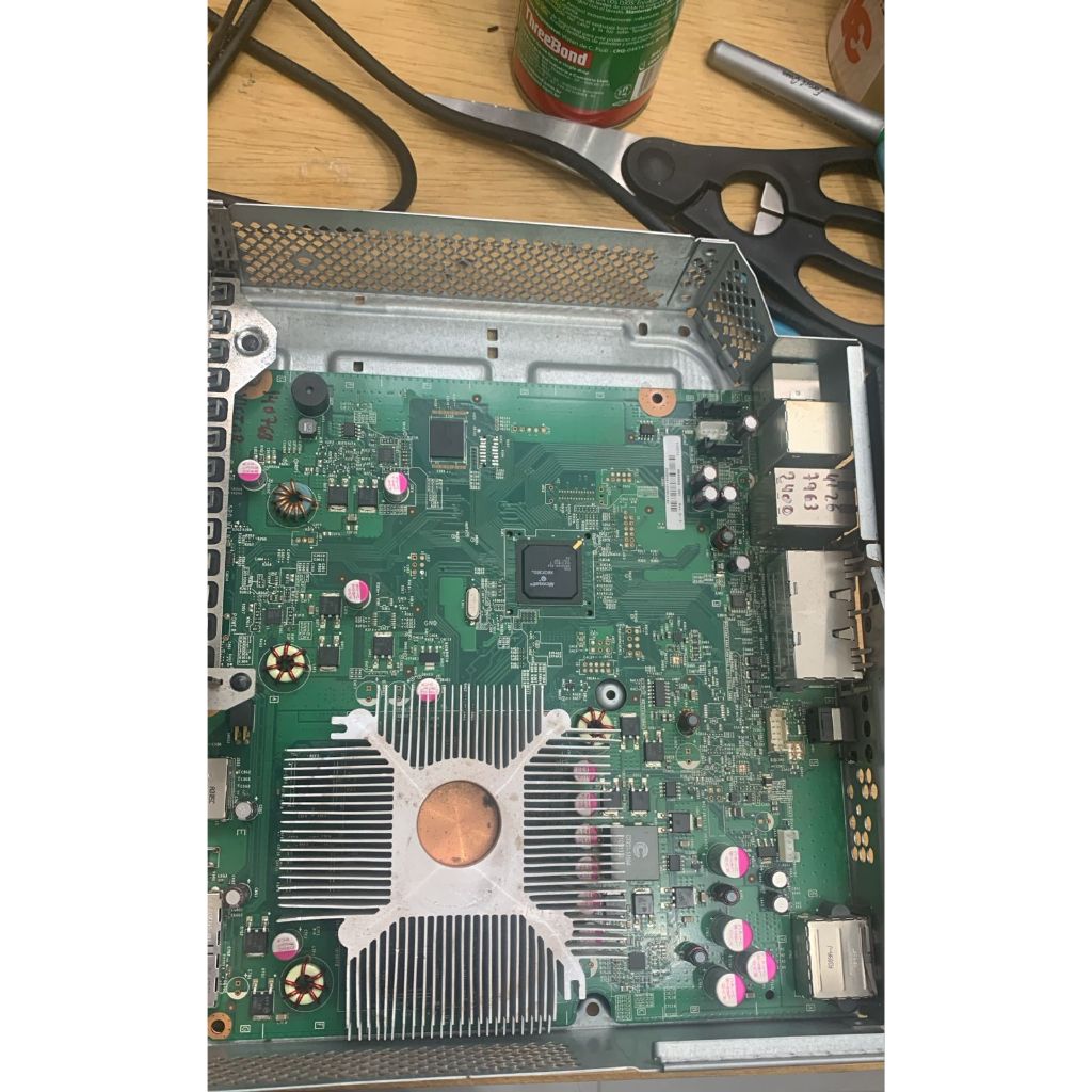 Placa xbox 360 slim erro E79 leia o anuncio | Shopee Brasil