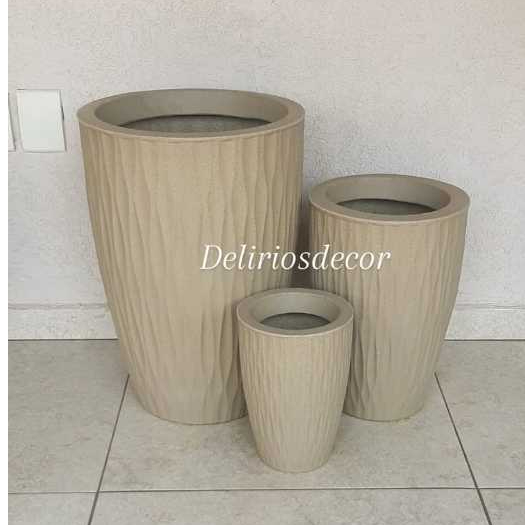 Vaso de Planta Decorativo Reciclável em Polietileno, Coluna Horizontal ...