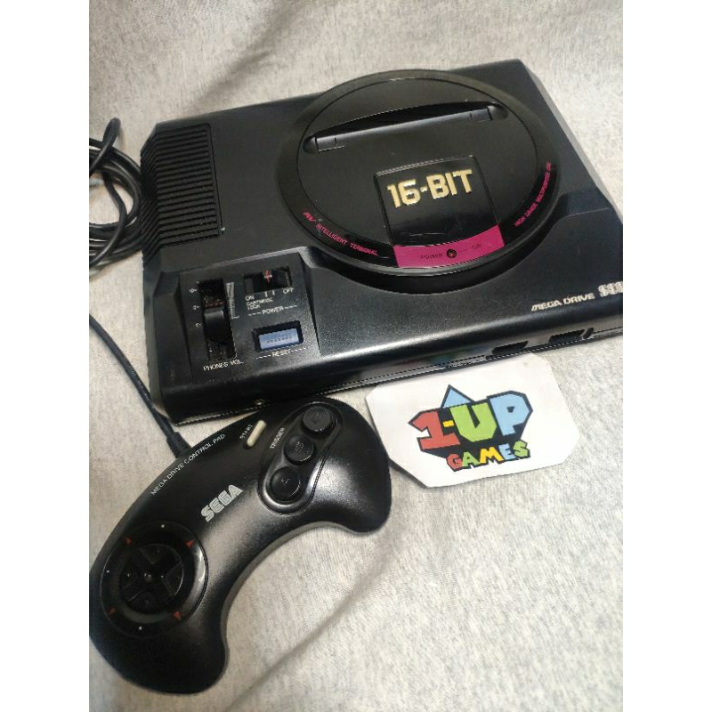 mega drive japonês e um controle. ele liga mas não dá tela. controle ...