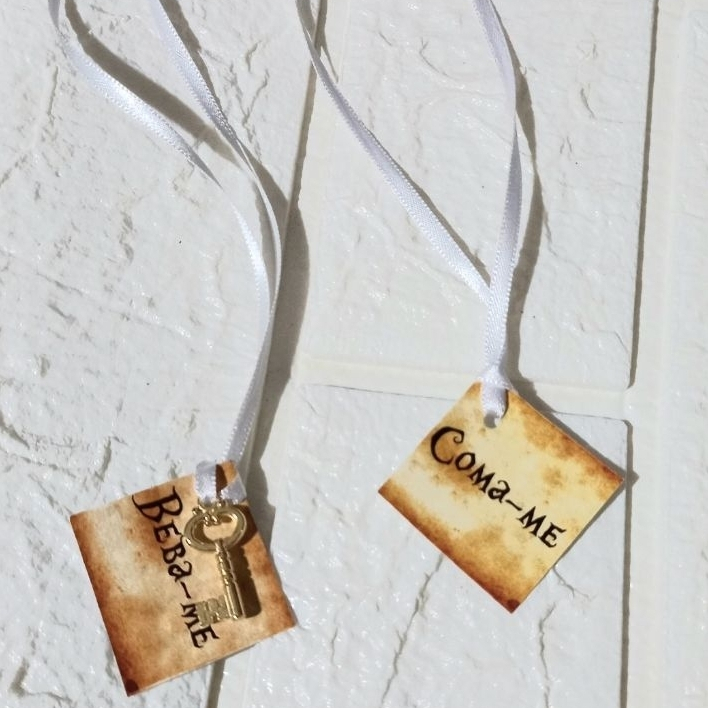 10 unidades de Mini chavinha dourada. Alice no país das Maravilhas ...