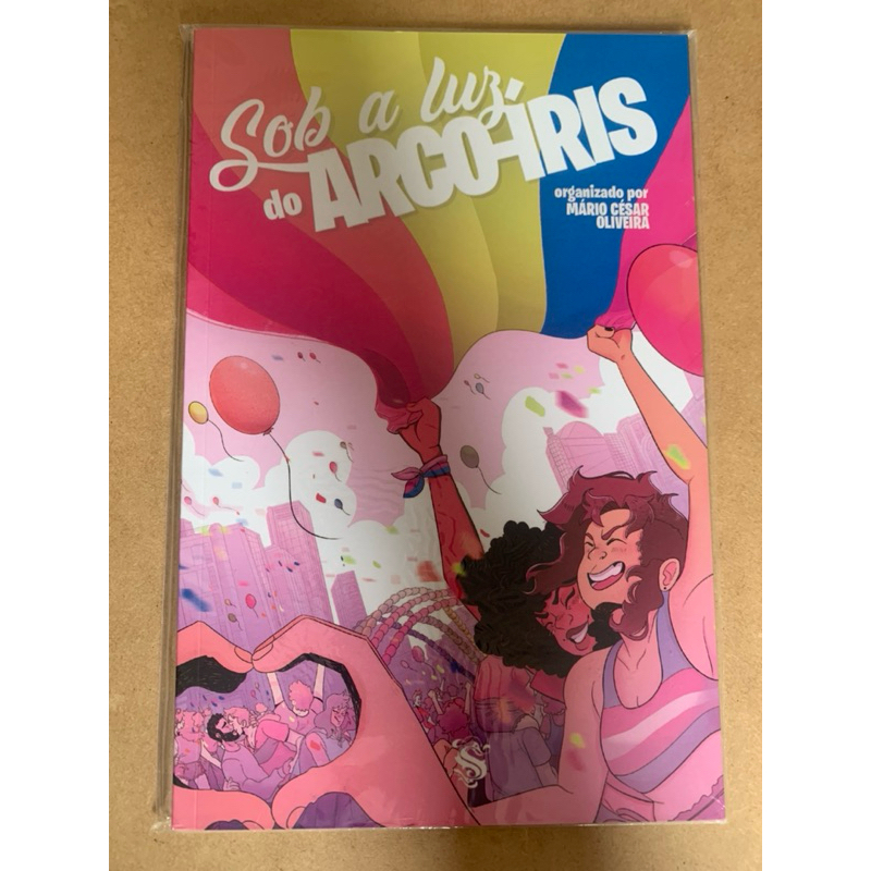 Sob a Luz do Arco Íris - HQ | Shopee Brasil