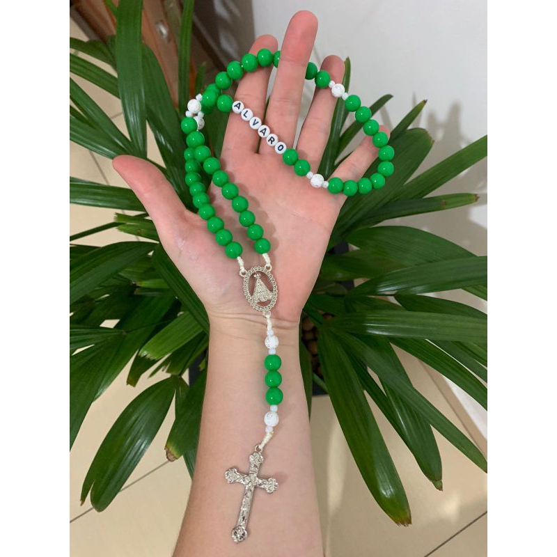 Terço Religioso Personalizado Verde tamanho grande. | Shopee Brasil
