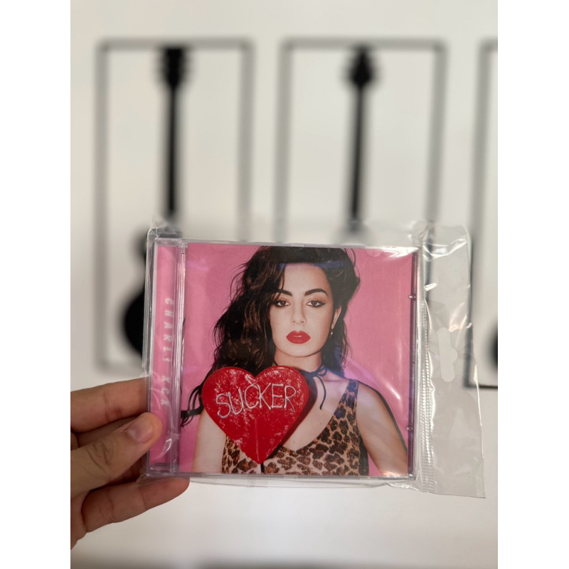 CD - CHARLI XCX - SUCKER | Shopee Brasil