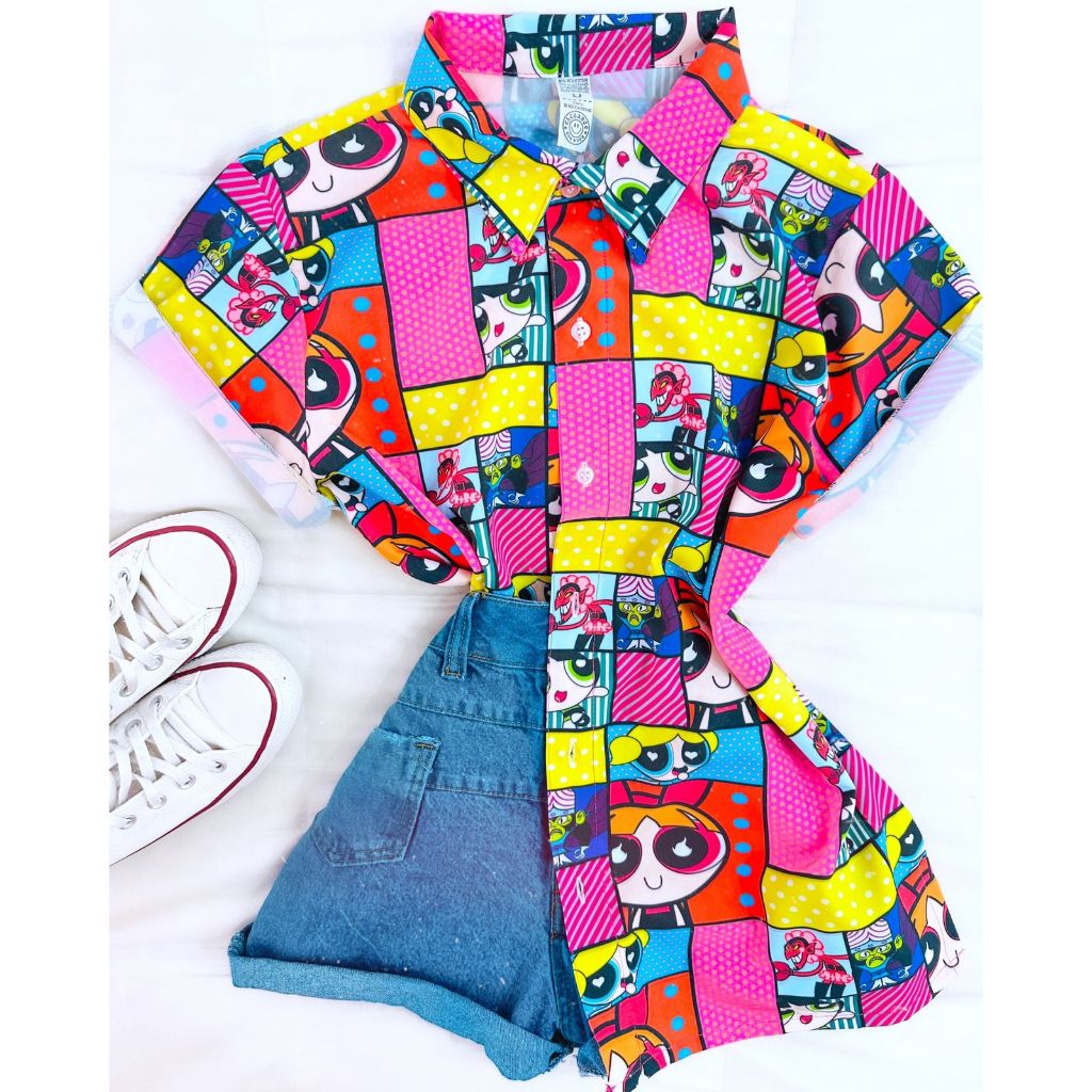 Camisa Blusa Social de Botão Feminina Manga Curta Estampada Personagem ...