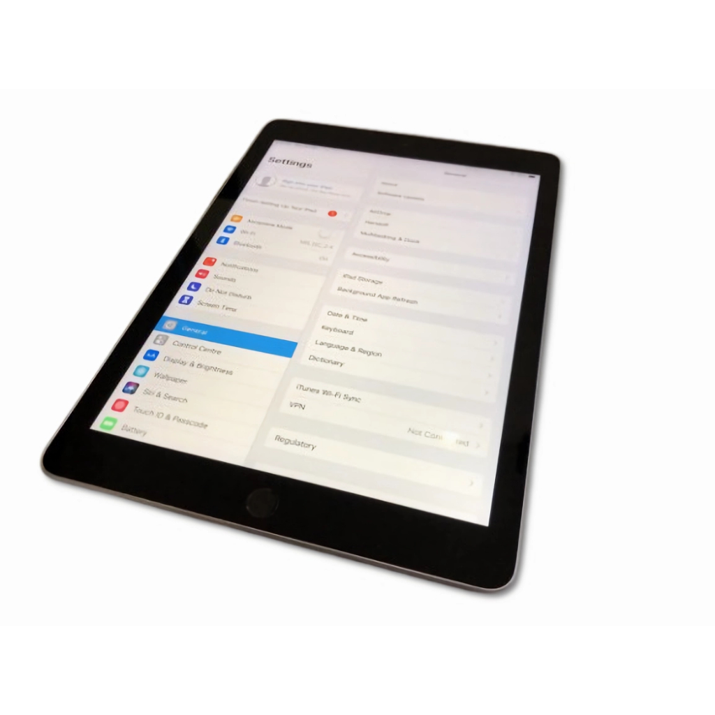 iPad Apple 128GB 5ª Geração (A1823) Space Gray 9.7 iPad Apple 128GB 5ª Geração (A1823) Space Gray 9.7