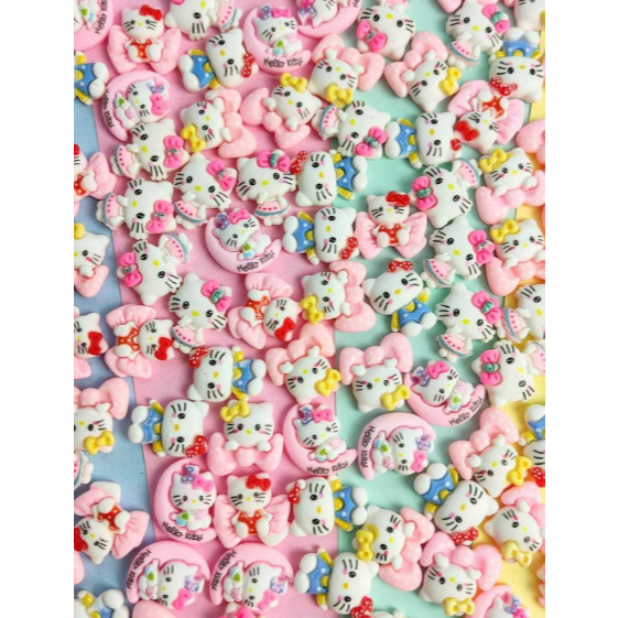 Aplique Hello Kitty Mix Para Artesanatos em Geral - Com 10 unidades ...