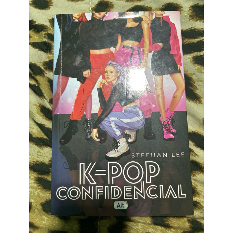 kpop contidencial - Livro Stephan Lee | Shopee Brasil
