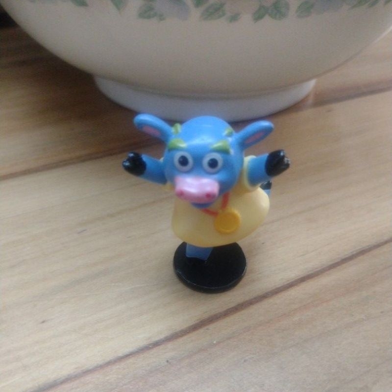 Miniatura vaca Benny Dora aventureira 6 cm | Shopee Brasil