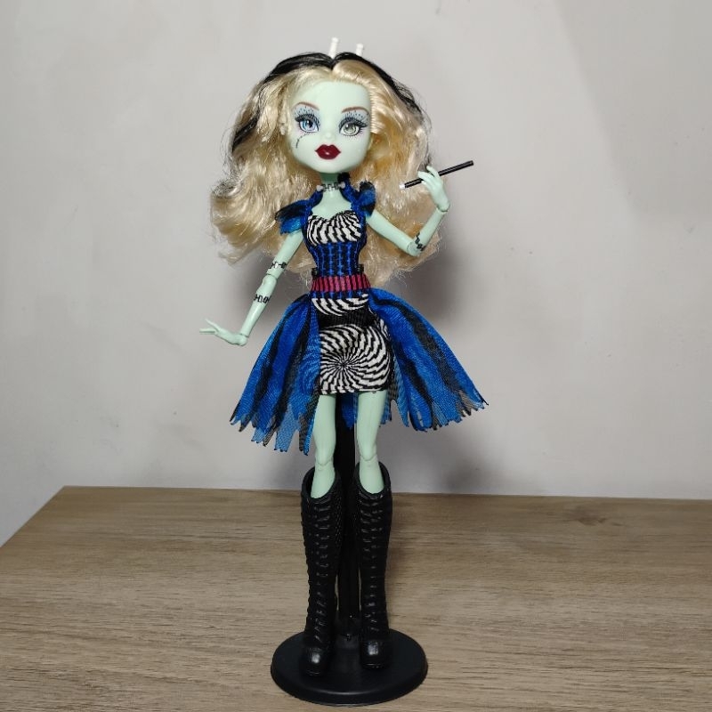 Bonecas Frankie Stein Monster High Unidade Ler Descrição Shopee Brasil