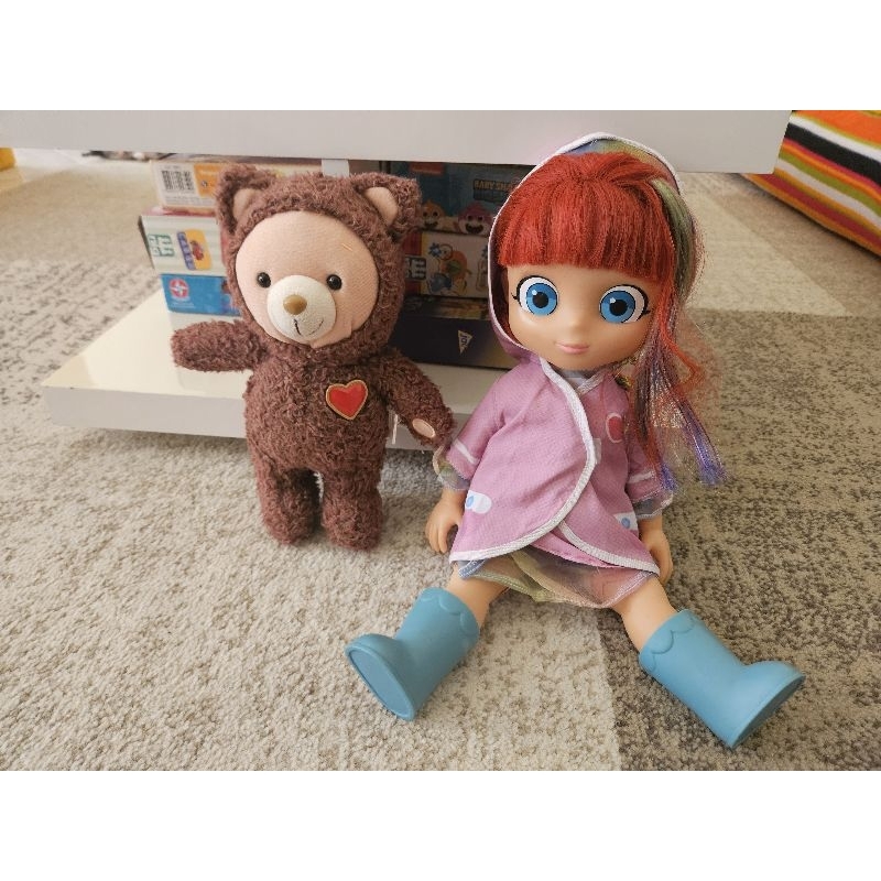 boneca rainbow ruby e a pelúcia urso choco. em ótimo estado | Shopee Brasil