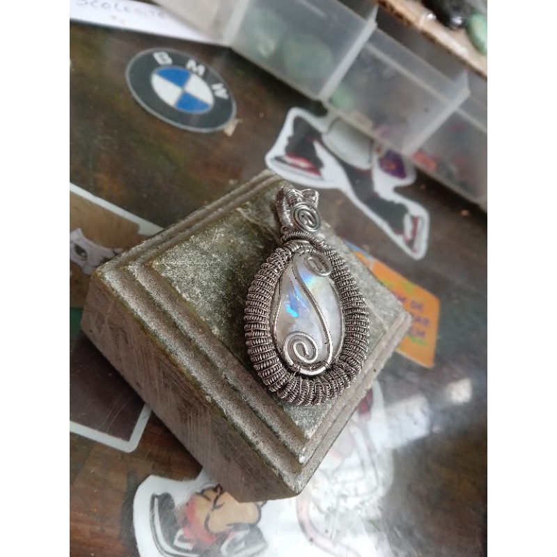 Pingente Com Pedra da Lua Verdadeira- Moonstone | Shopee Brasil