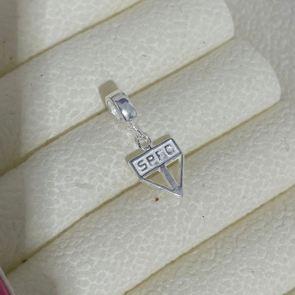 Berloque de prata 925 time São Paulo | Shopee Brasil