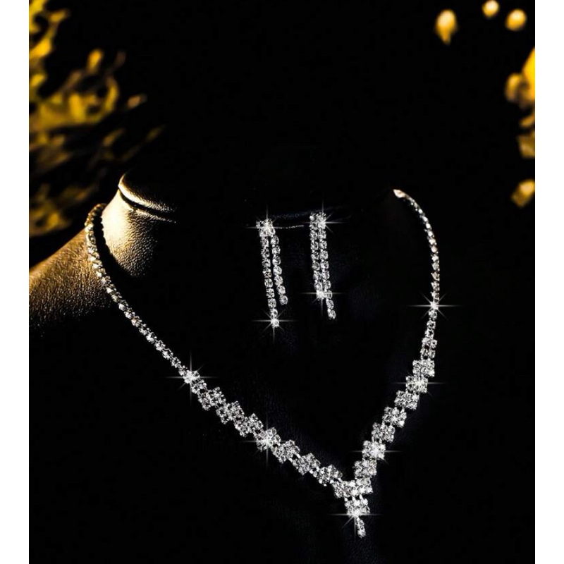 Colar Feminino de Strass Prata elegante para formatura casamento ...