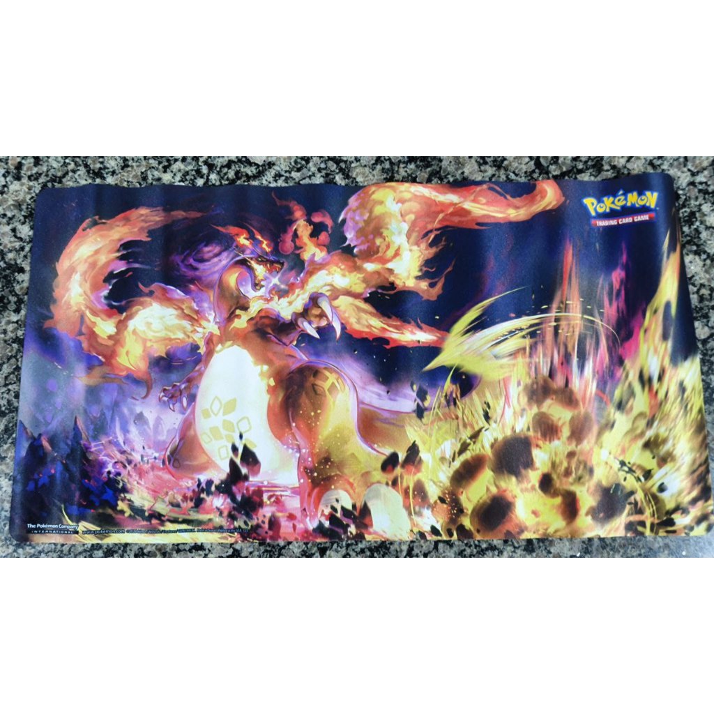 Playmat Coleção Ultra Premium Collection Charizard Pokémon | Shopee Brasil