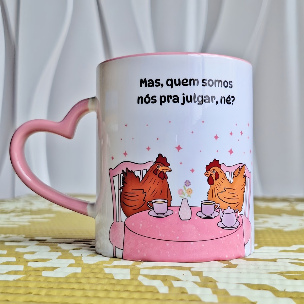 Caneca divertida com a frase Mas quem somos nós pra julgar, né? | Shopee Brasil