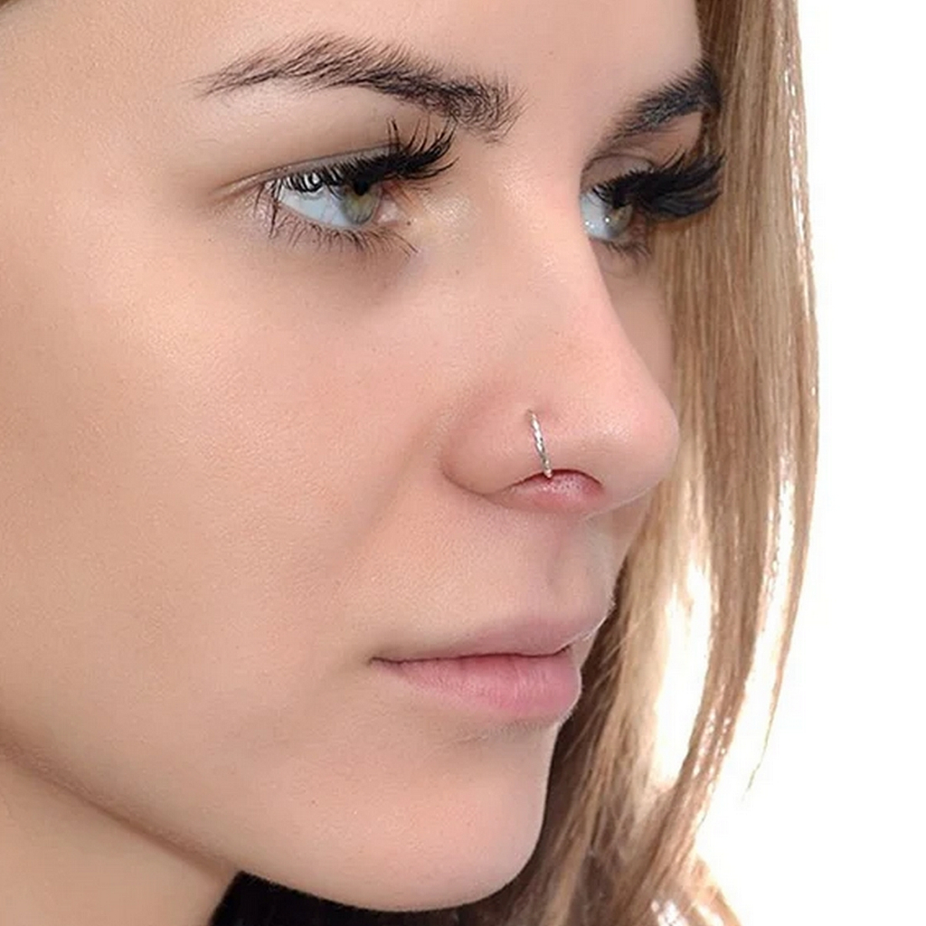 Piercing Argola de Nariz Titânio 1mm Fina Argolinha Clicker | Shopee Brasil