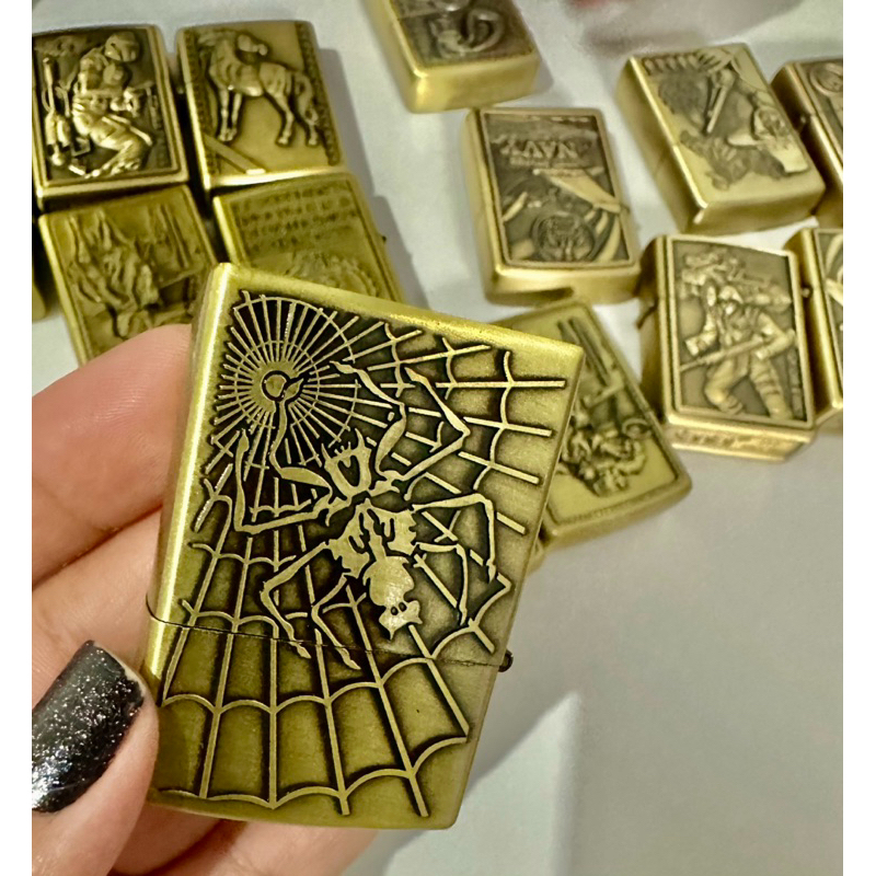 ISQUEIRO BINGA RECARREGÁVEL VINTAGE METAL SORTIDOS | Shopee Brasil