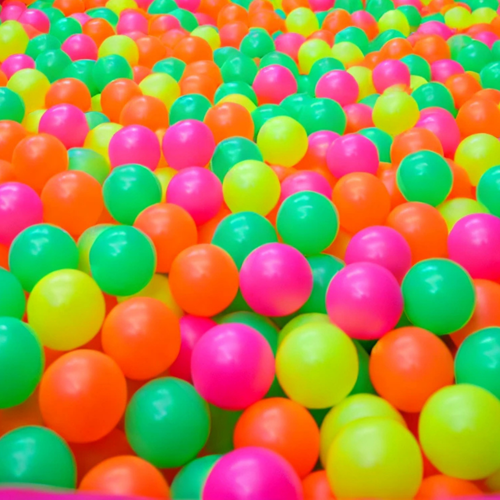 Kit de 200 Bolinhas Atóxicas Cores Vibrantes para Brincadeiras ...