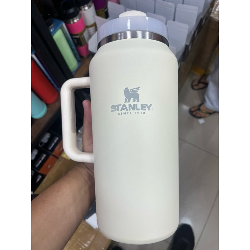 garrafa térmica Stanley 3 Litros + copo personalizado | Shopee Brasil