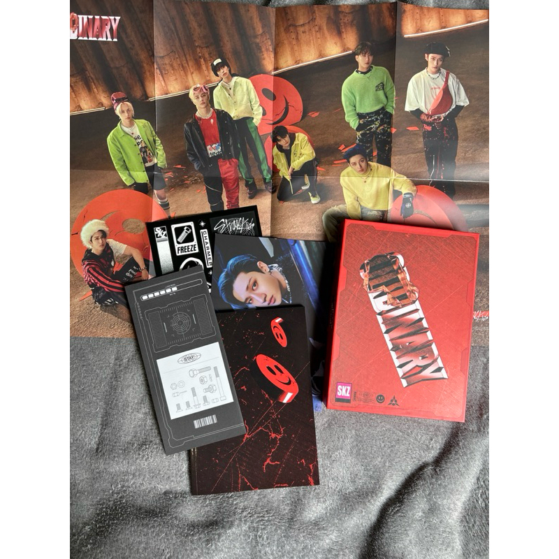 stray kids oddinary mask off version mini poster bang chan | Shopee Brasil