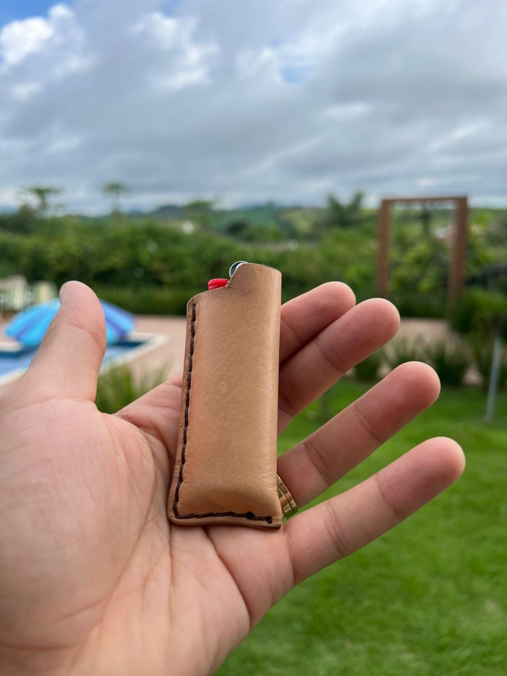 Capa de couro Legítimo para isqueiro BIC grande. | Shopee Brasil