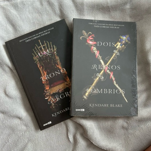 Um Trono Negro e Dois Reinos Sombrios - Kendare Blake | Shopee Brasil