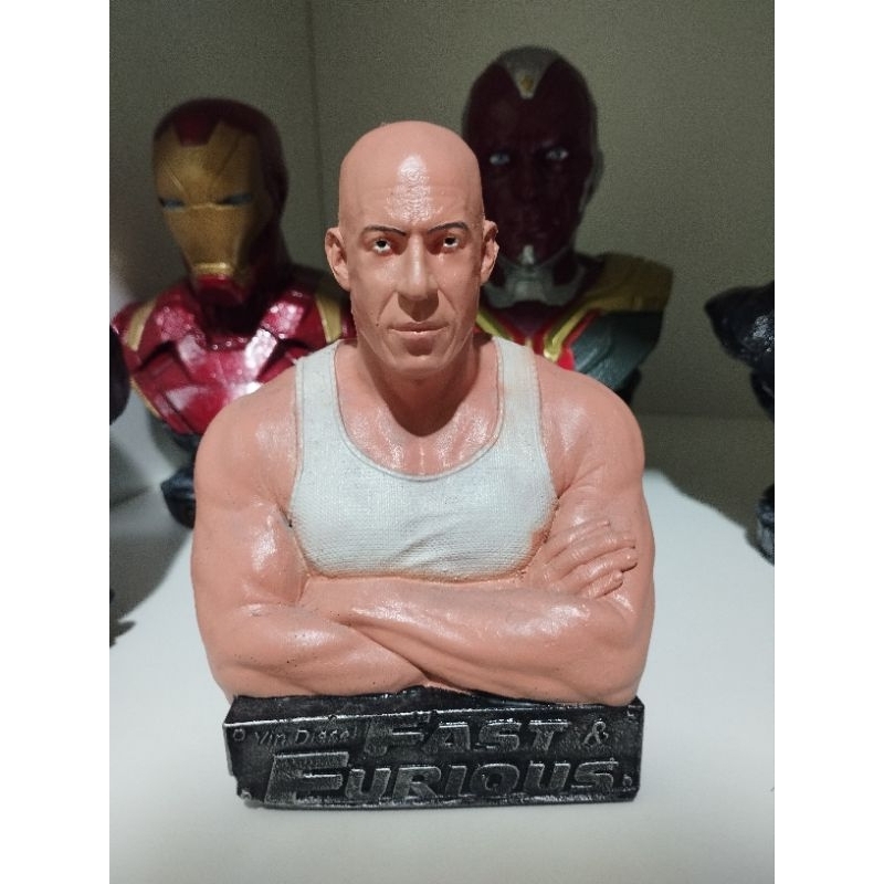 BUSTO DE RESINA ESTÁTUA DOMINIC TORETTO VELOZES E FURIOSOS | Shopee Brasil