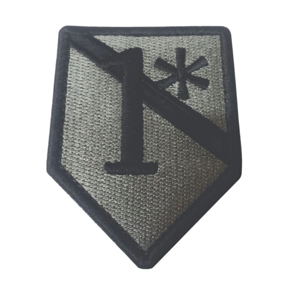 Patch Emblema One Ass To Risk 1* Bordado com Velcro Airsoft Paintball ...